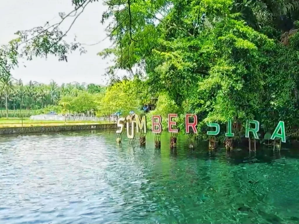 Sumber Sira Putukrejo | Labiru Tour