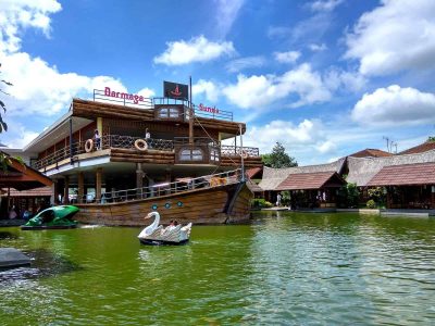 Potret restoran unik di Bandung