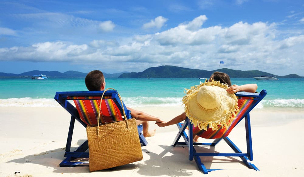 Tips Saat Berlibur ke Pantai, Bikin Liburanmu Berkesan!