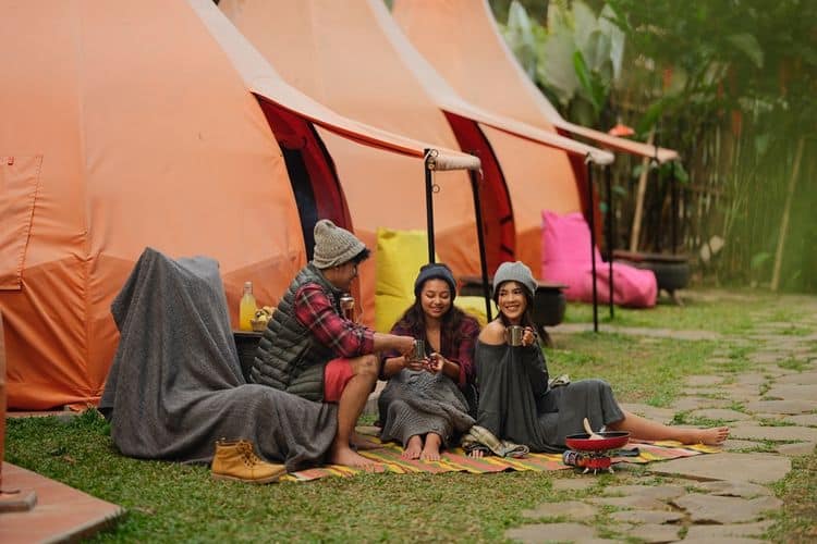 7 Tempat Glamping di Bandung, Cocok Untuk Camping Keluarga
